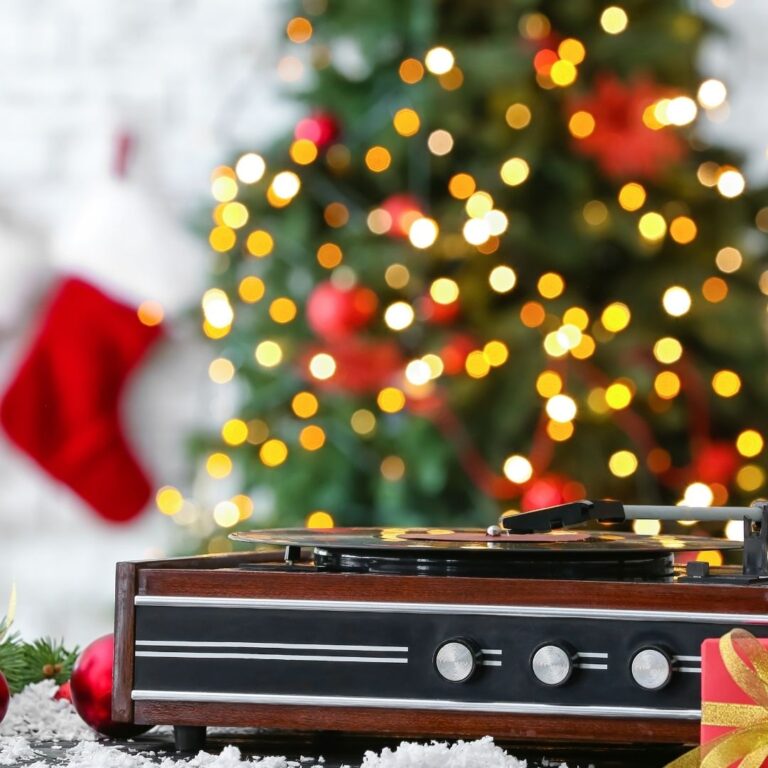 The Best Old-Fashioned Christmas Traditions - Life on Broomsage Hill